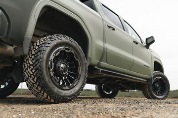 2022 GMC Sierra - XD BOMBER - Black | Wheel Pros